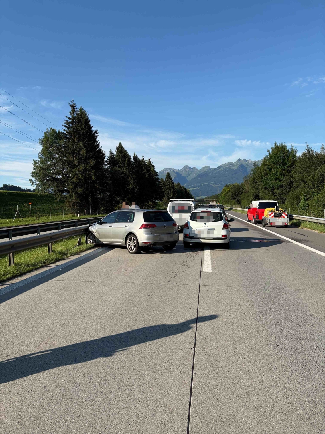 Salez: Verkehrsunfall auf Autobahn | sg.ch